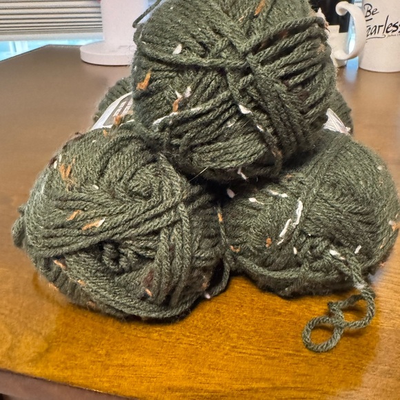 yarn laine impeccable | Art | Green Tweed Yarn Bundle | Poshmark